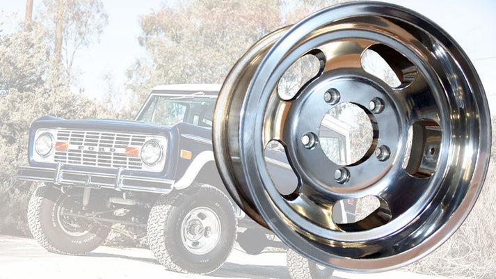 US Mags Slotted Indy Wheel, Polished Aluminum, 15x7, 5x5.5 Bolt Patter